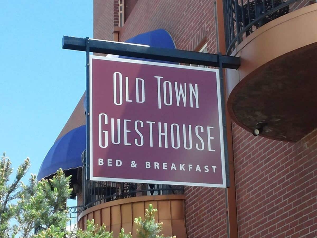 Hanging Signs Anaheim, CA | Custom Hanging Sign Design